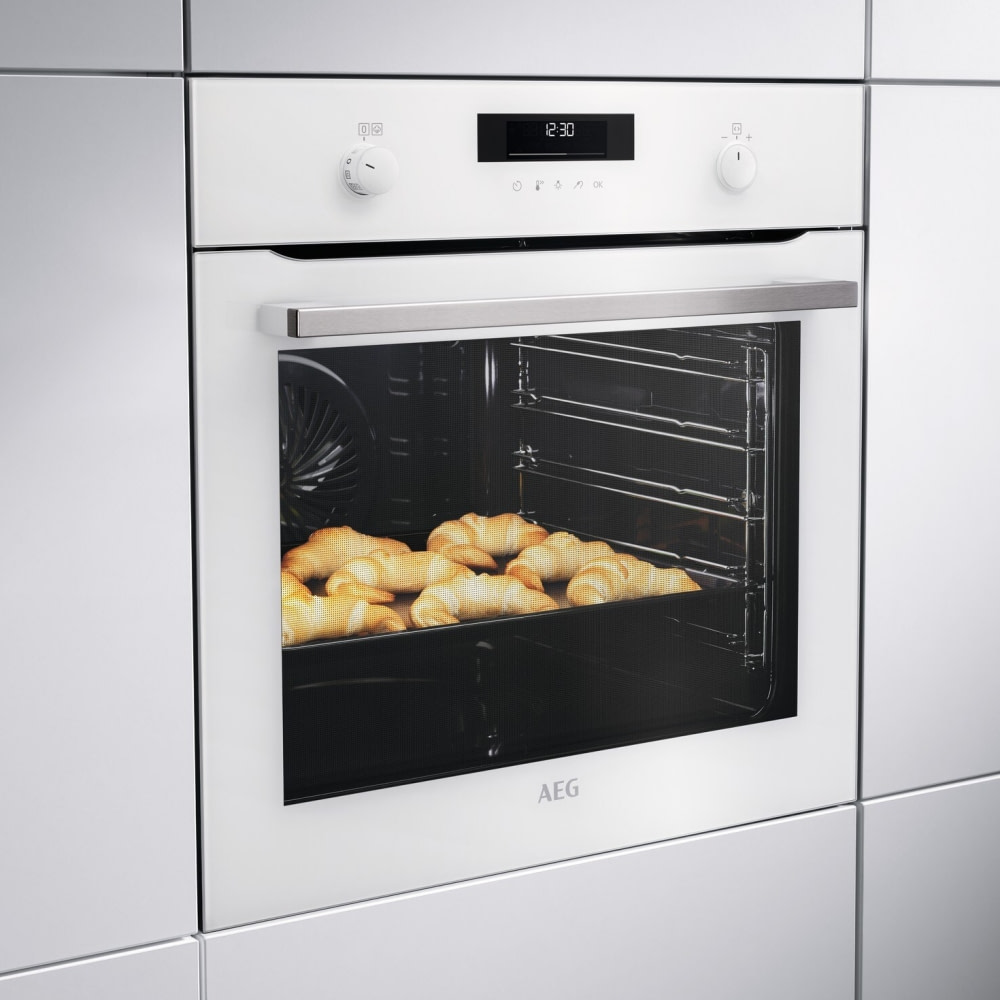 AEG BPS555060W Pyrolytic SteamBake Multifunction Single Oven - WHITE - Appliance City