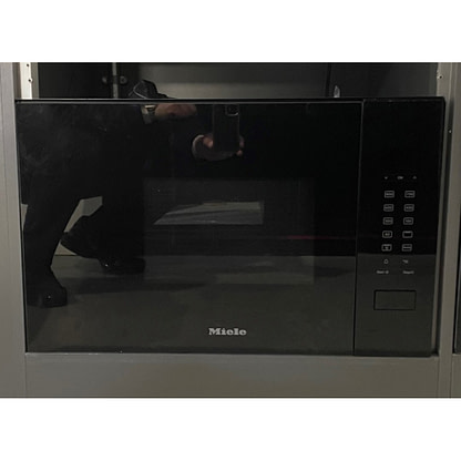 Miele M2234SC - EX DISPLAY 60cm Built In Microwave & Grill For Wall ...