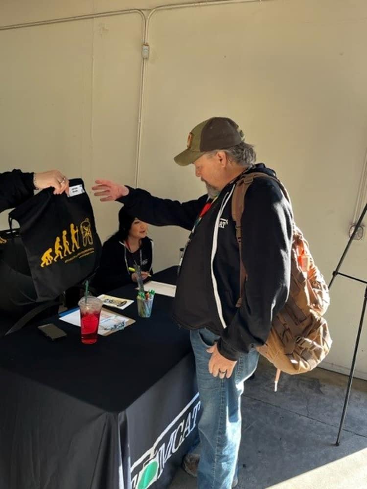 Dirty Rigger gets hands-on with TOMCAT USA’s rigging training - Le Mark Group