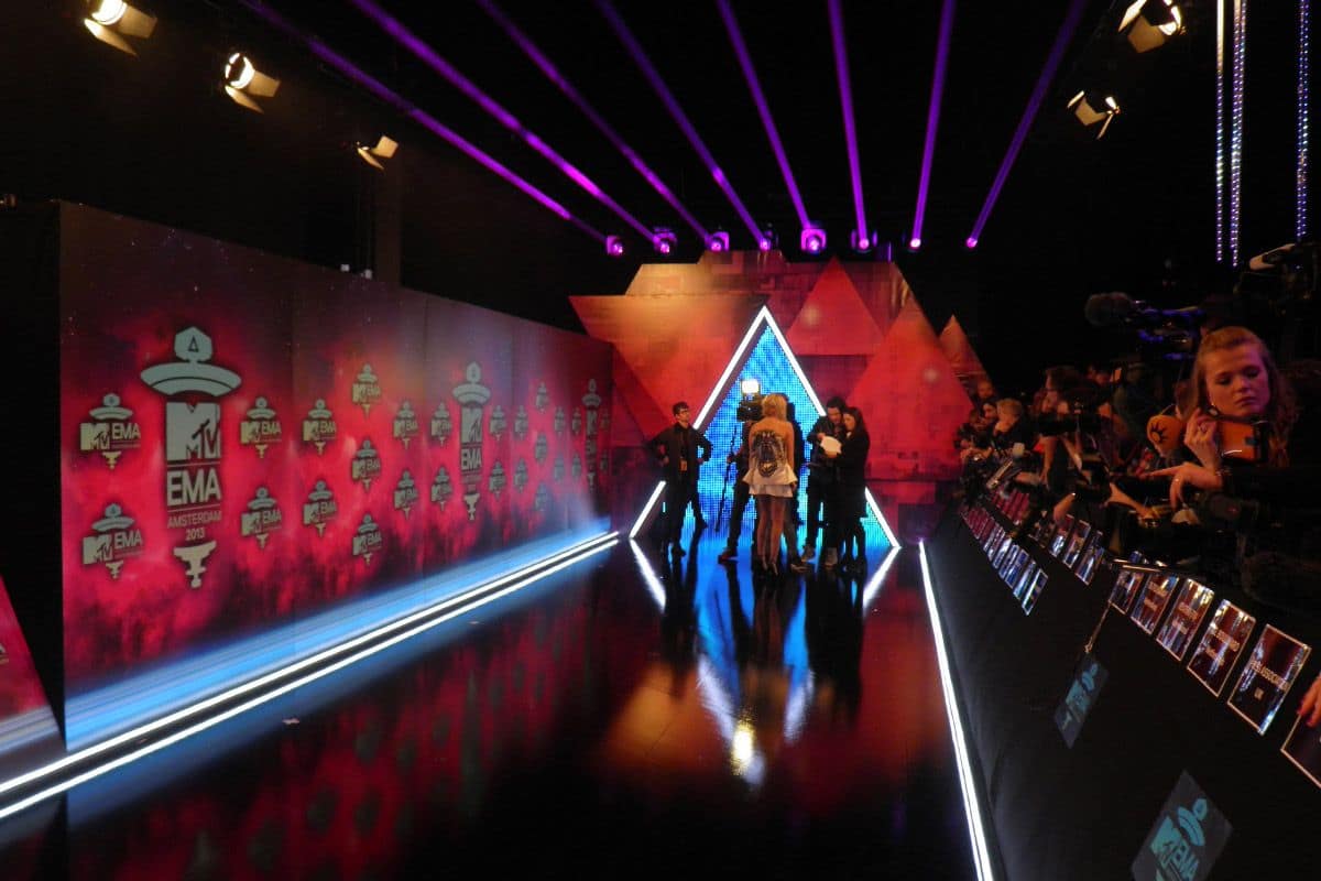 StudioTak™ Self-Adhesive TV Studio Floor - Le Mark Floors